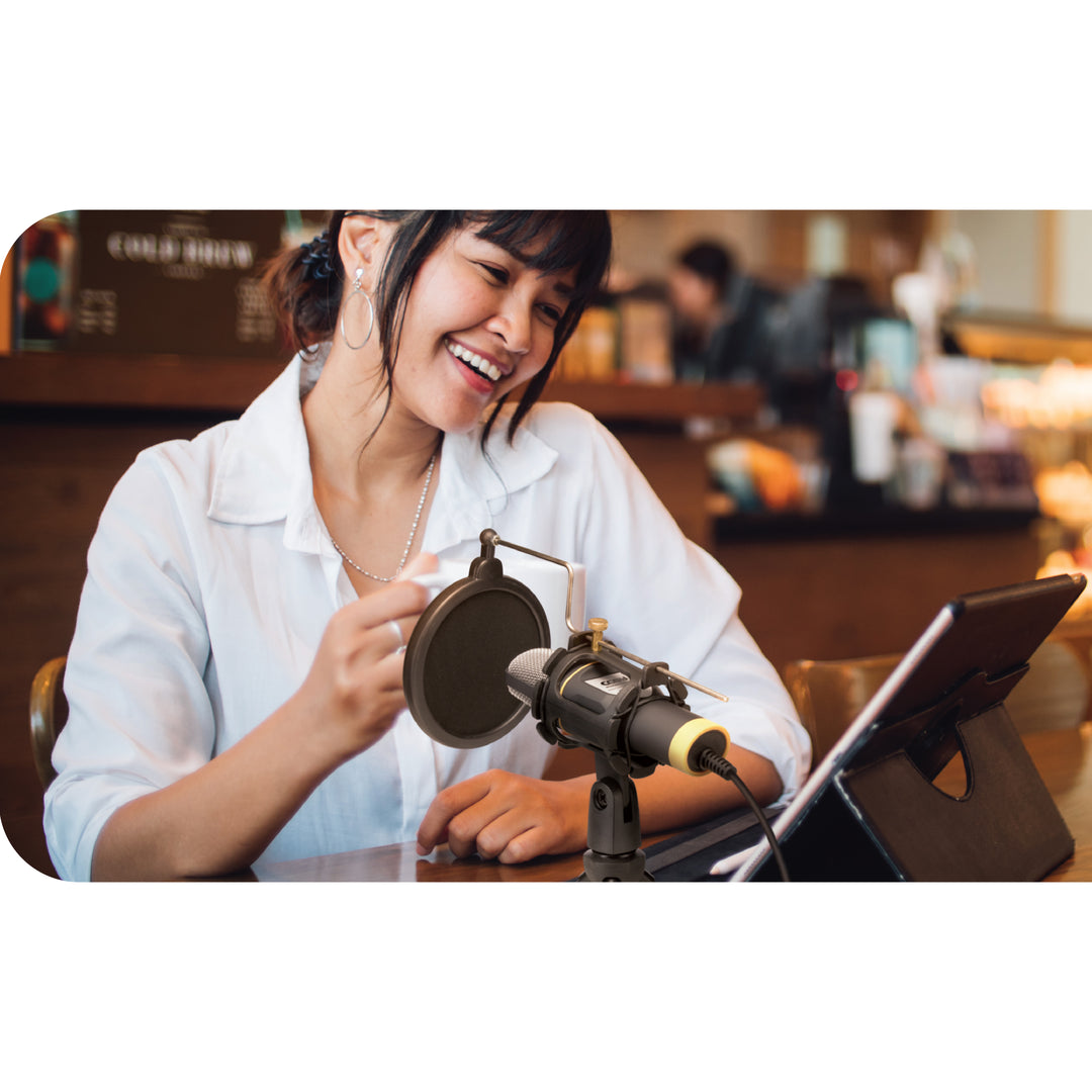 Podcaster Pro Studio Kit Condenser Mic, Shock Mount, Acoustic Pop Filt ...